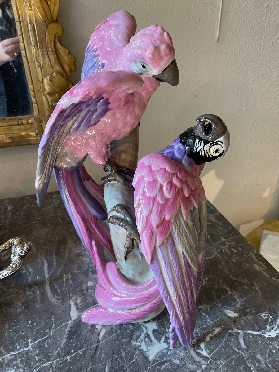 Proantic: Ceramic Parrots